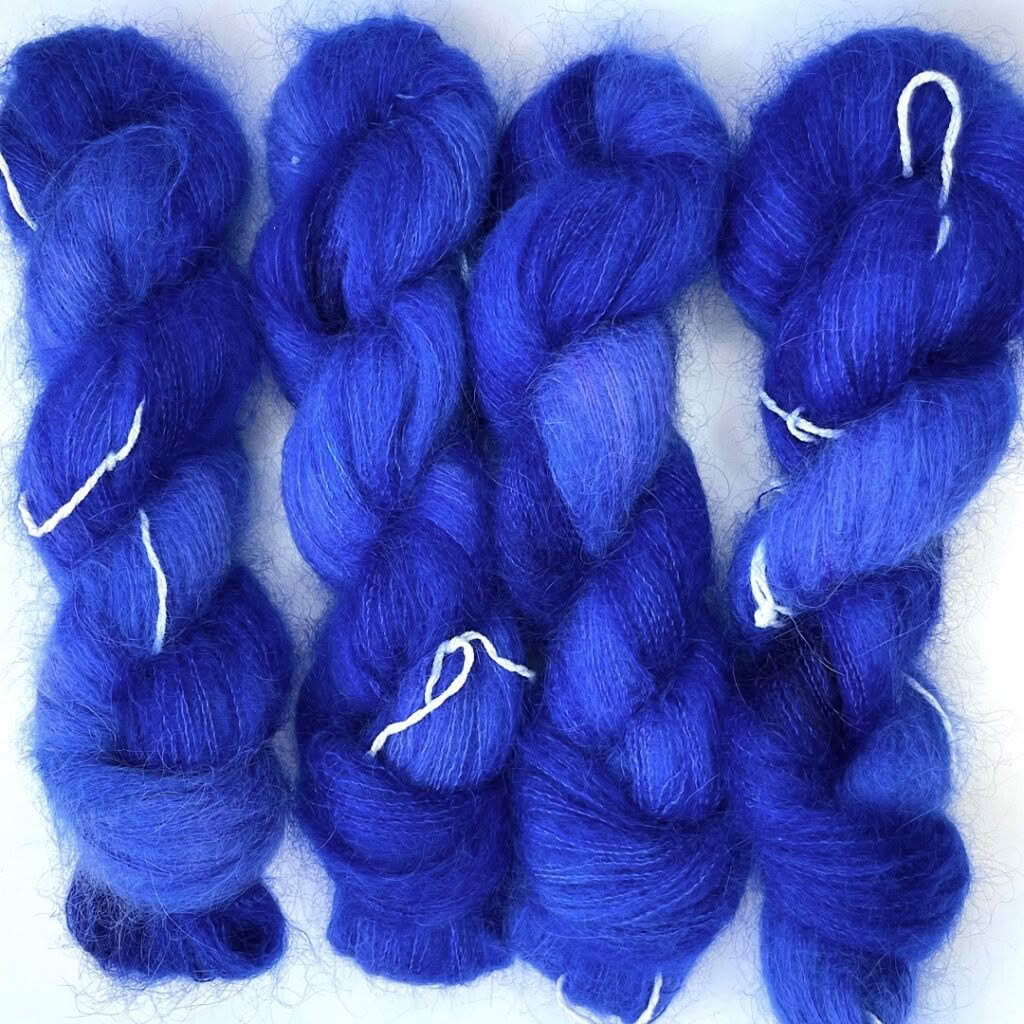Floof Royal Blue – Roxy Fibres